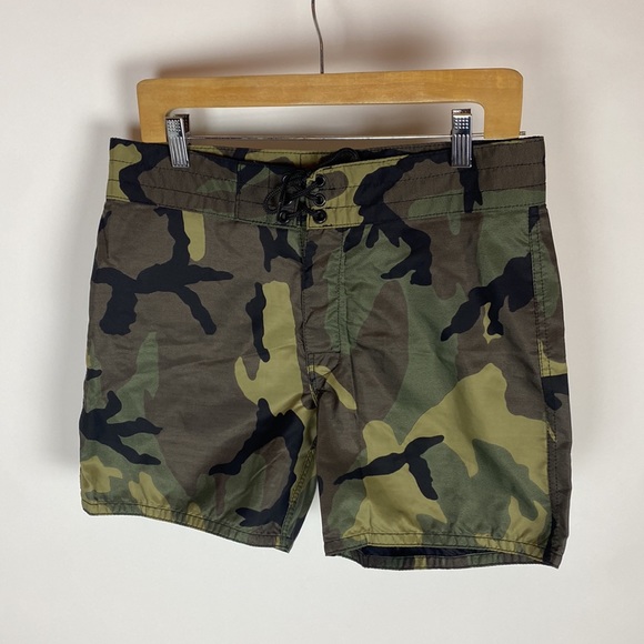 Birdwell | Swim | Birdwell Shorts Mens 3 Nylon Poolside Camo Swim Beach ...